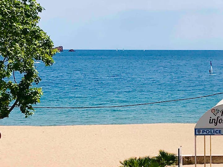 T2 Superbe Front De Mer Frejus Plage - ibis budget Fréjus Capitou A8