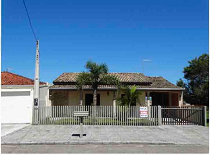 Praia De Coroados, Casa 80m Da Praia Com Piscina - Guaratuba