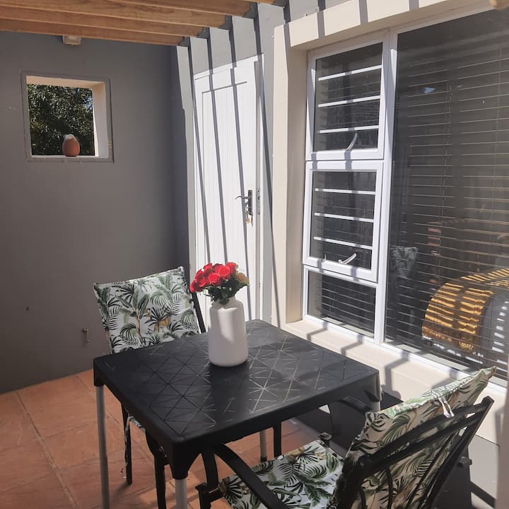 9 Bee, Bubble Bee - Klerksdorp