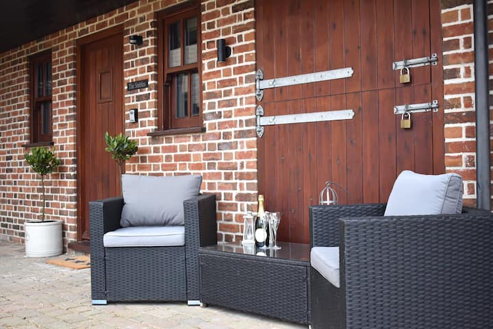 The Stables, Burwell, Cambridgeshire - Cambridgeshire