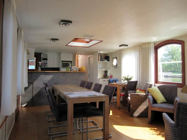 Barge Johanna, Double Bed - Bruges