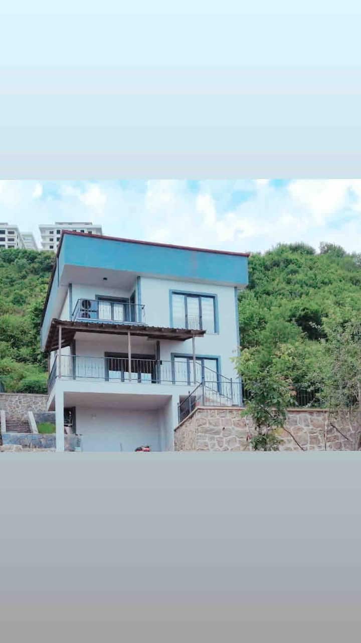 Luxury Sea View Garden Villa For Rent - Yomra