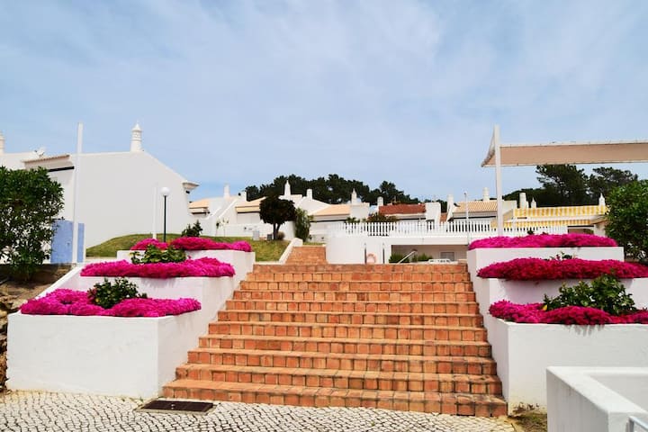 Charmante Et Confortable Maison Avec Piscine - Vilamoura