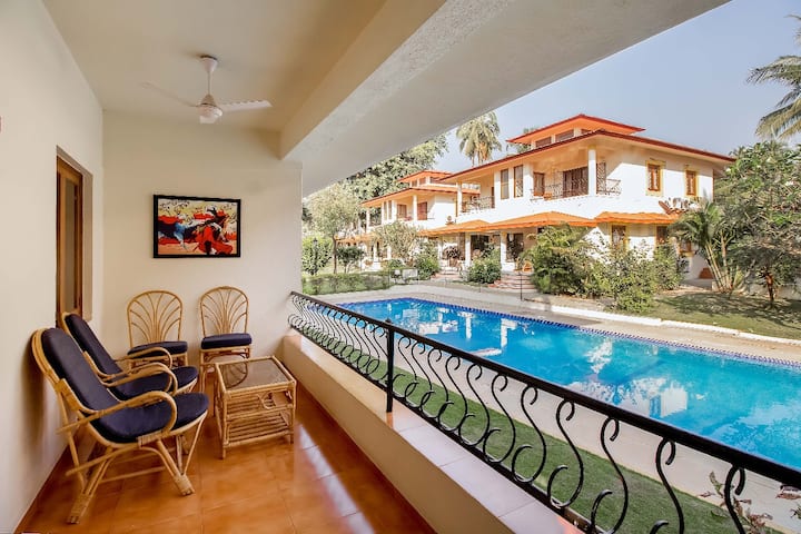 Pool Facing Apartment For Two, Arpora - Baga - Goa