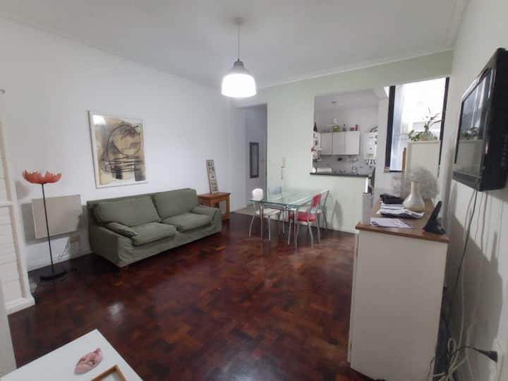 Apartamento Luminoso En Montserrat - San Telmo - Buenos Aires