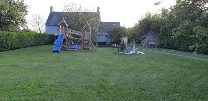 Maison A La Campagne Au Bord De La Mer - Doville