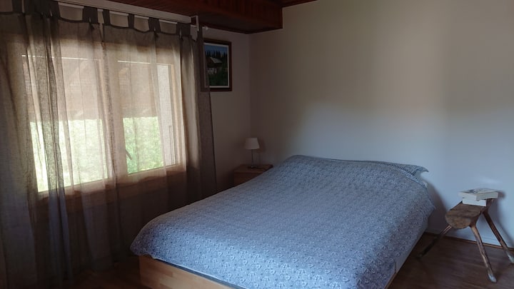 Chambre Dans Maison De Village - Archamps