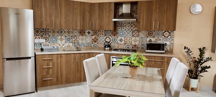 Live The Island Life: 1 Bedroom Apt In Għajnsielem - Malta