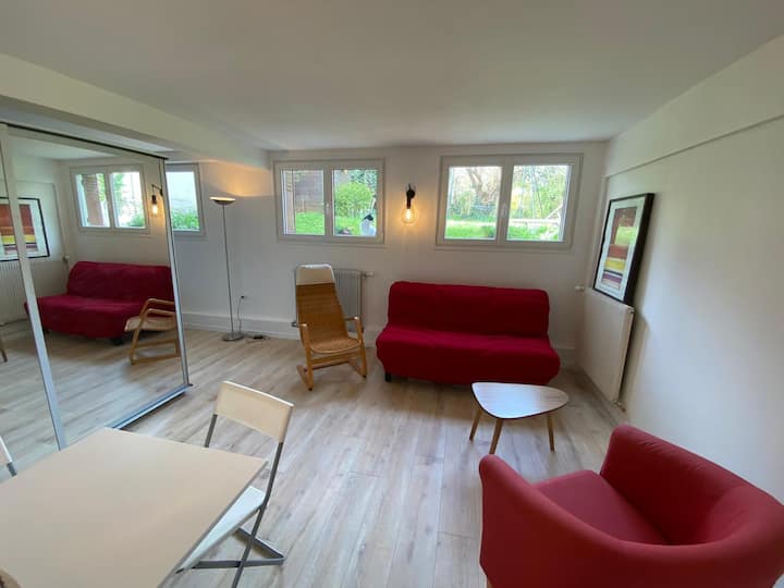 Appartement 2 Pièces Dans Maison
Proche Paris - Clamart