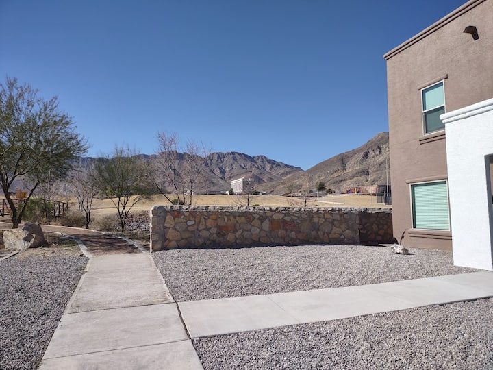 Exclusive Private Room In Brand New Townhouse - El Paso