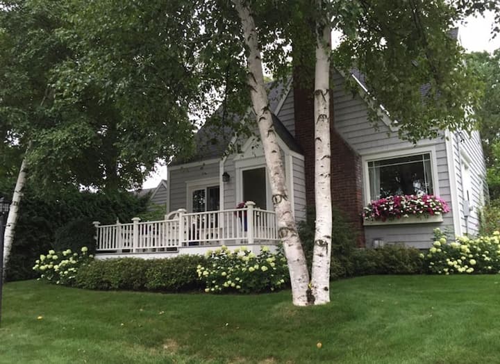 Birch Cottage, Harbor Springs - Harbor Springs, MI