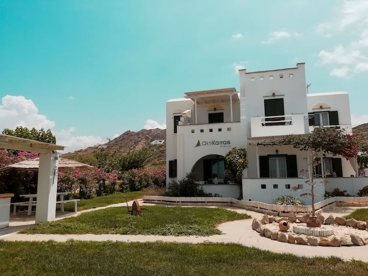 Akti Karras (Up To 5 Guests, Upper Floor) - Naxos