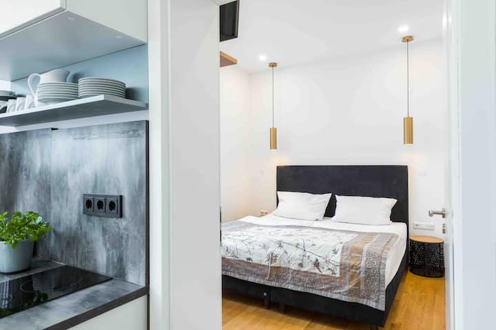 Apartment -Neue Helle Ferienwohnung Für 2 Personen - Randersacker