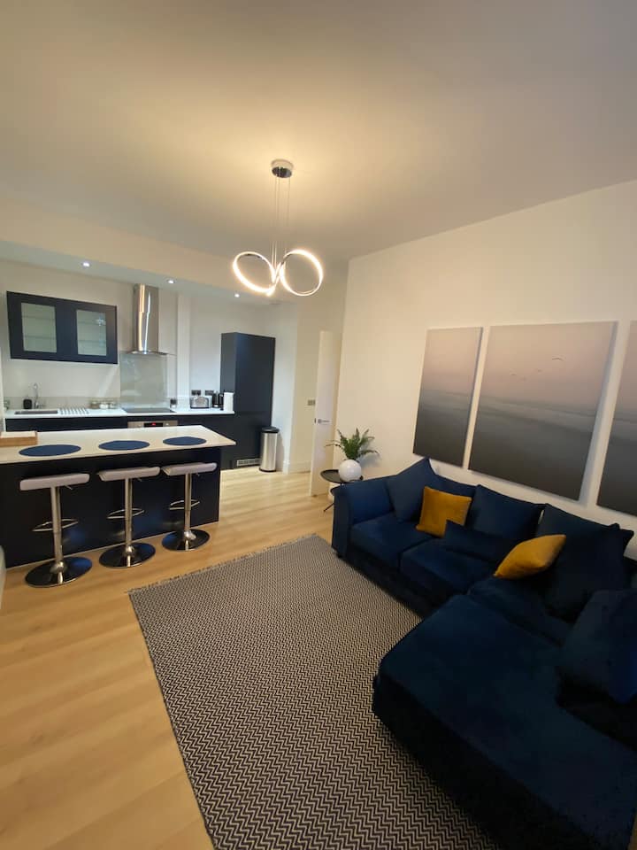 Lovely 2 Bedroom Flat In The Heart Of Stockbridge - Edimburgo