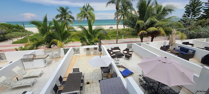 Unique Oceanview Beach Acess A22 - Miami Beach, FL