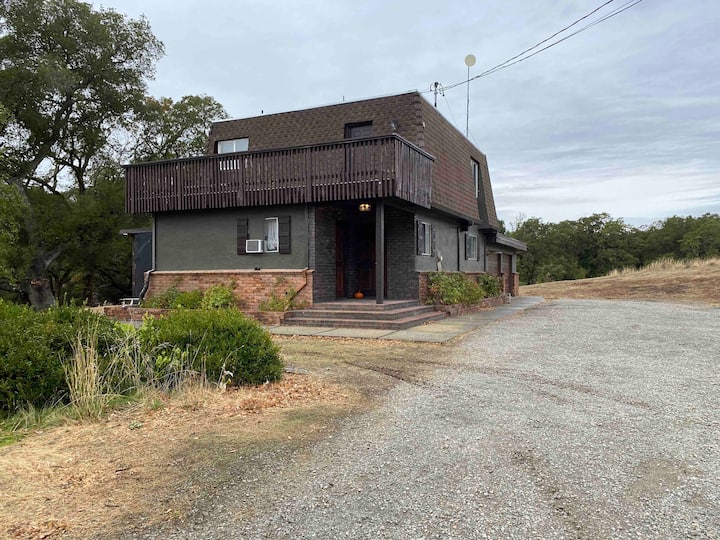 Quiet Secluded 2 Bedroom Guest House - Napa Valley, CA