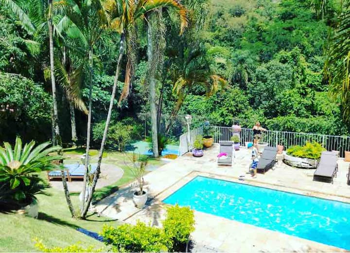 Linda Casa Perto 
De Sp Condominio Fechado Seguro - Araçariguama