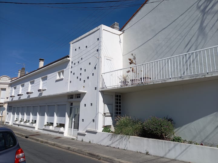 Apt + Balcon 10pers à 200m De La Plage Du Chay - Les Mathes