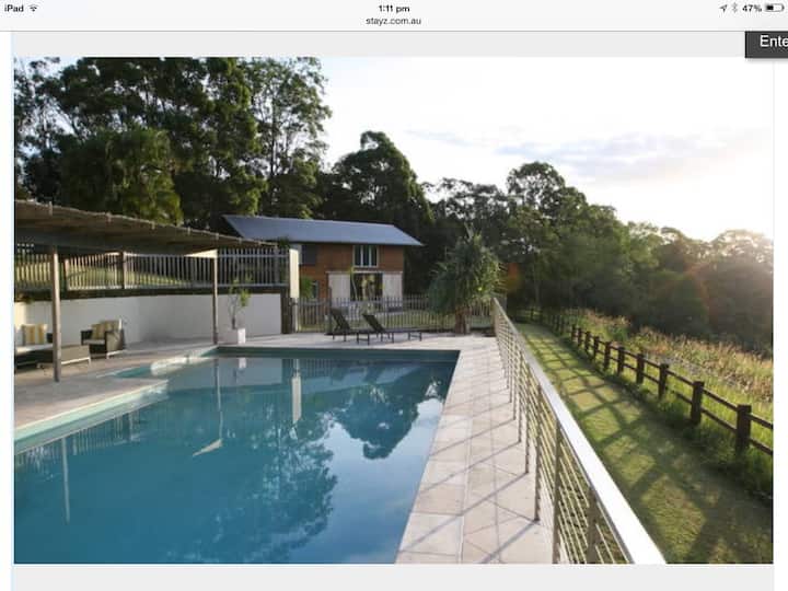 The Barn At Byron-architecturally Designed House. - Mullumbimby
