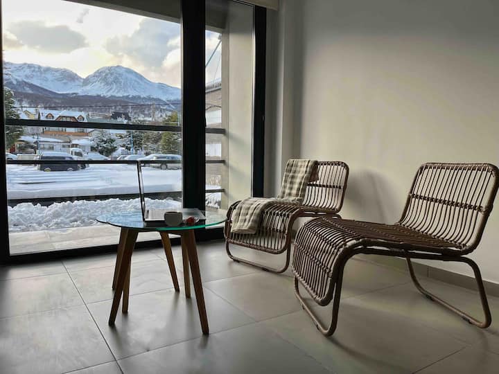 Relaxing Mountain View Studio In Downtown Ushuaia - Ushuaia