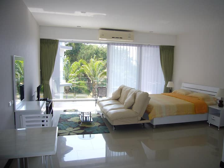 Phuket Karon Chic Condo Room A306 - Pa Tong
