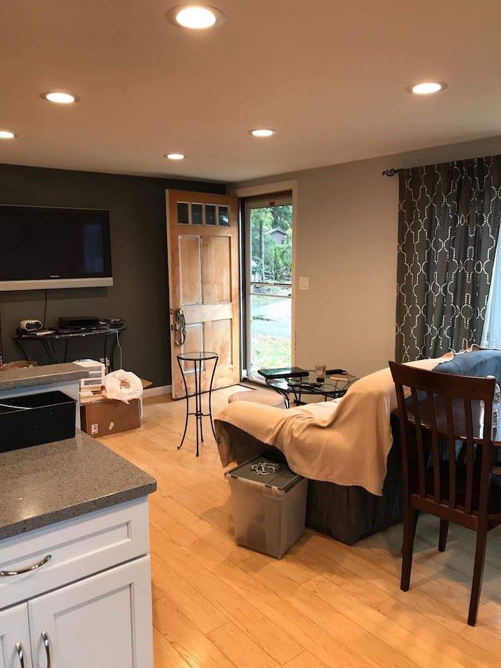 Basement Bedroom For Rent Across From Slacks Pond - Rhode Island