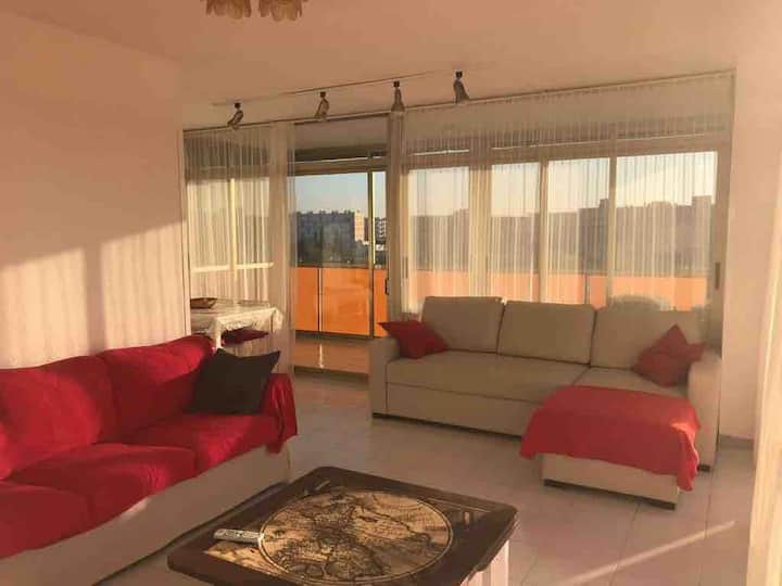 Preciso Apartamento Con Piscina Y Garaje - La Pineda