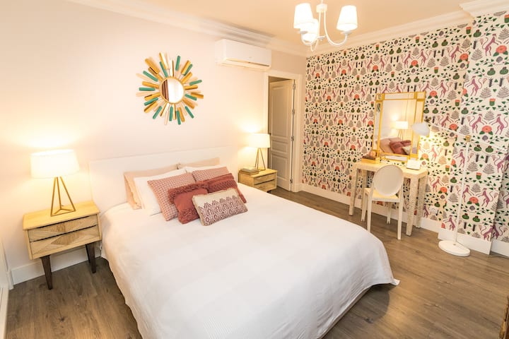 American Chic Style Apartment - Plaza De La Merced - Málaga