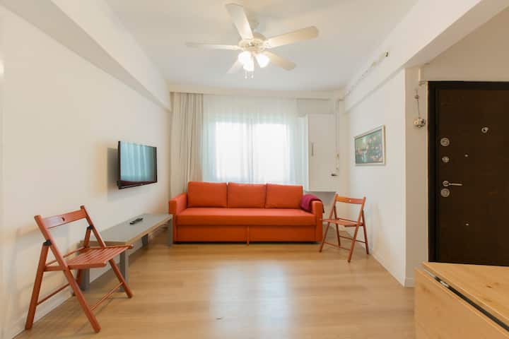 .Unique 4bdr,2 Bths,4 Ac In The Heart Of Taksim - Стамбул