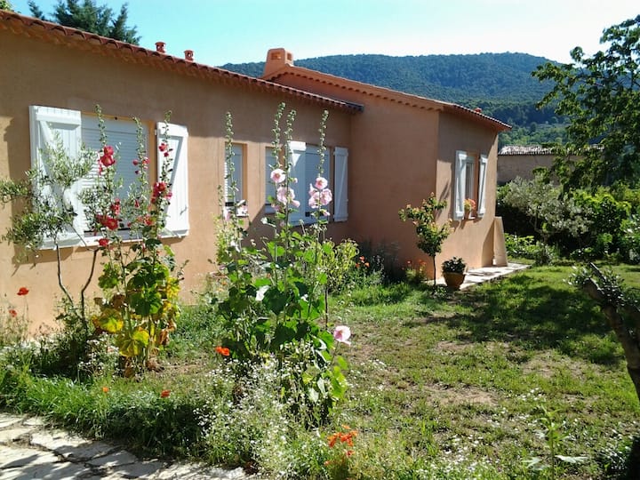 La Lézardière ,Une Maison En Provence. - Salernes