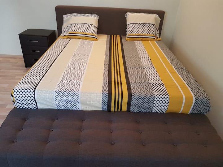 2 Chambres Pour 4 Personnes Avec Terrasse Privée. - Bruges