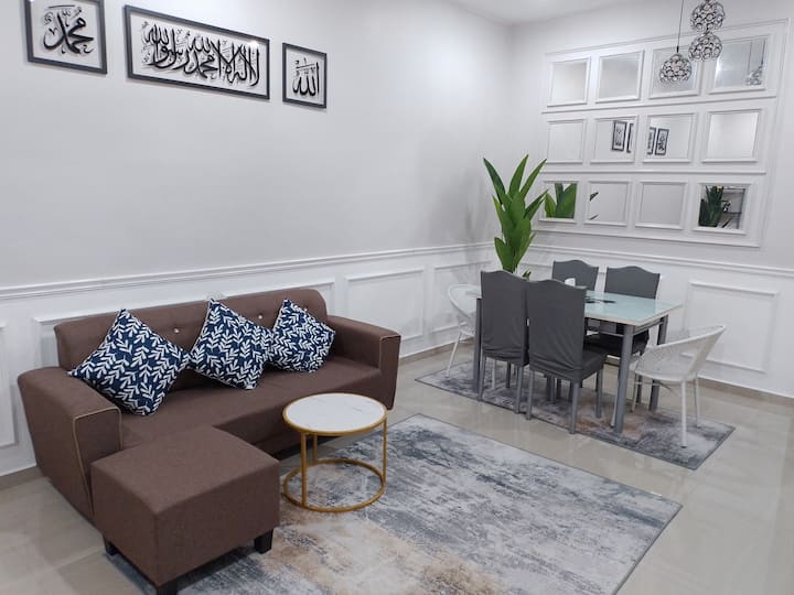 Homestay Qaseh Bersih,kemas Selesa Dan Parkir Luas - Kerteh