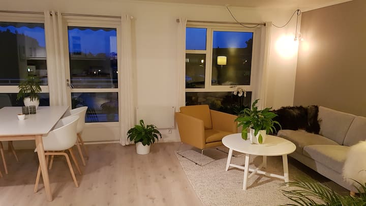 Lekker Leil. M/balkong, 2 Sov/3 Sengepl, Wifi - Bergen Airport (BGO)