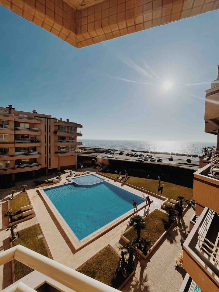 Barramares First Line, Two Swimming Pool, Surfcamp - Furadouro