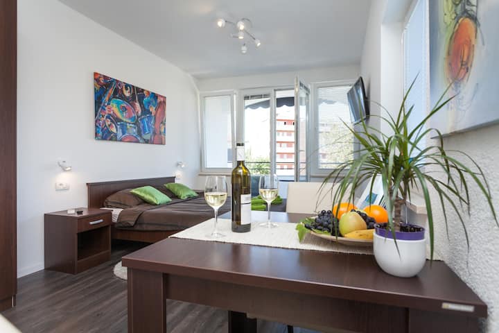 Romantic Studio Apartment In Rovinj - Rovinj
