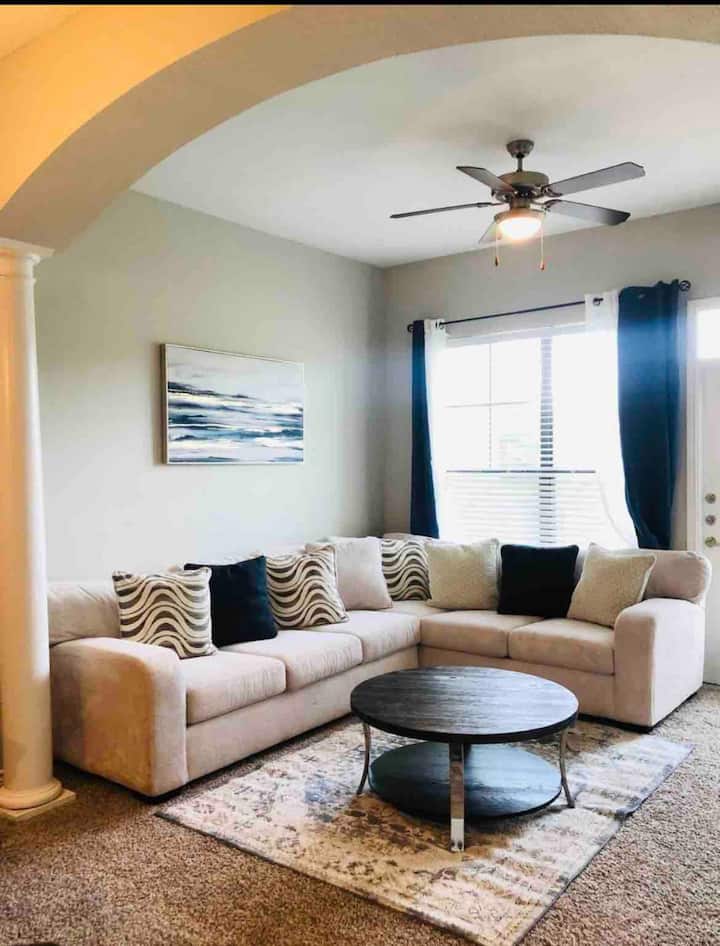 Cozy 1-bedroom Apartment - Houston, TX
