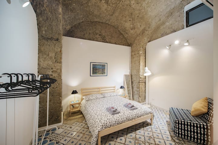 Vico Mastrodatti Decò Central Indipendent House - Naples