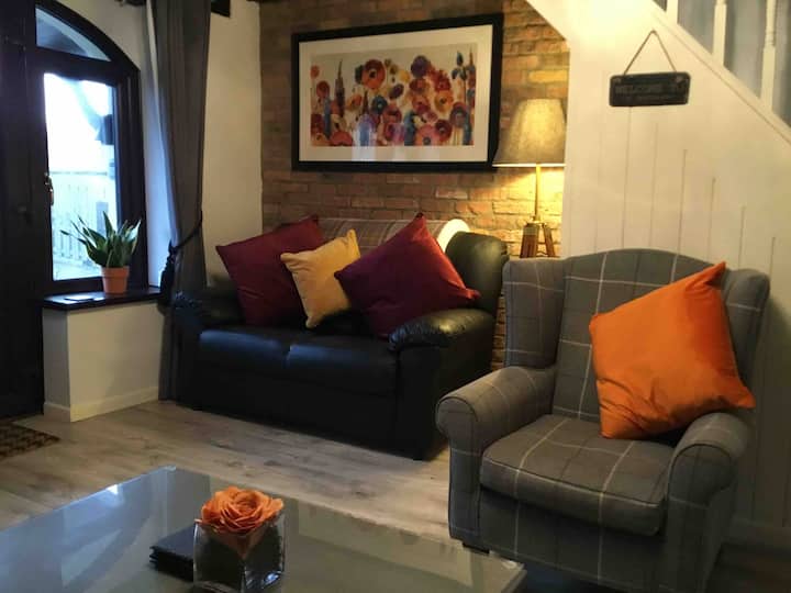 Lovely Cottage (Y Bwthyn) Spittal, Pembrokeshire - Haverfordwest