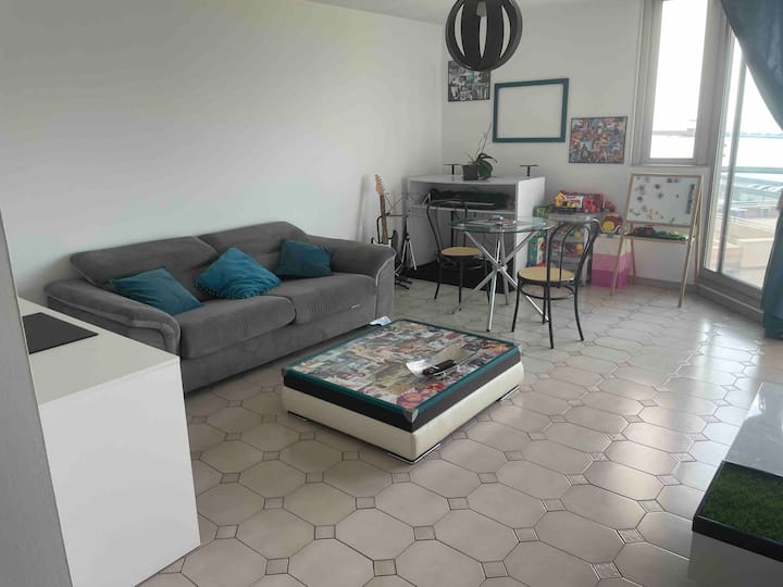 Apt Vue Mer Avec Piscine - Sète