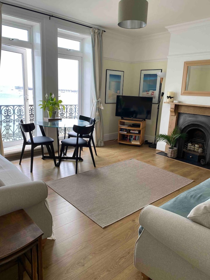 Seaview, Swanage; Beachfront, Balcony & Central - Langton Matravers