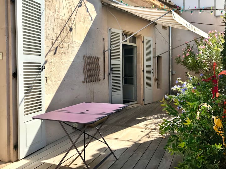 Love Is Arles (Spacious & Sunny Apt With Terrace) - Arles