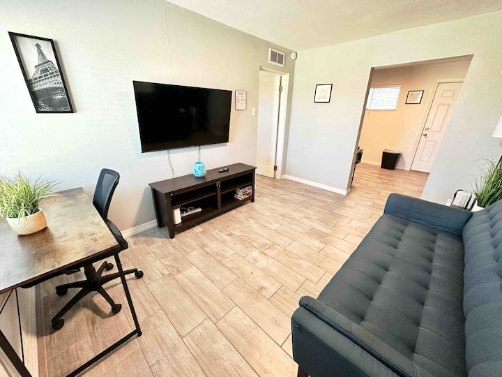 Charming 1br/1ba Rental - Fully Remodeled & Cozy - El Paso, TX