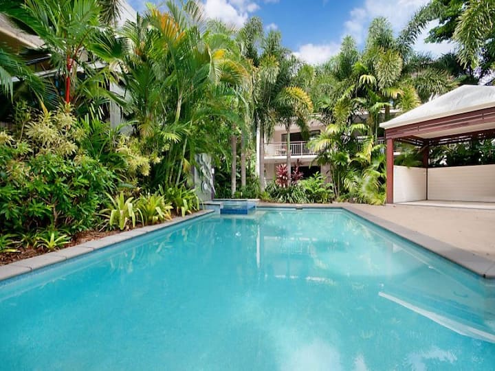 Cairns North Close To City. Relax Plan & Explore. - Cairns