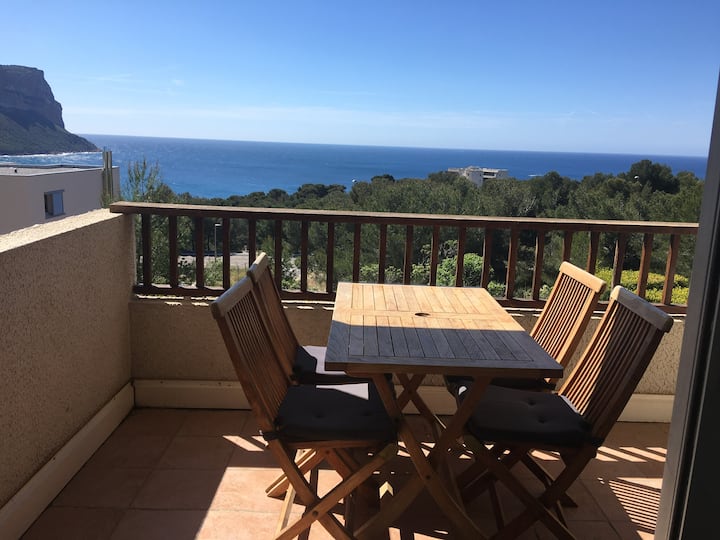 T3 Vue Mer , Tennis,piscine Et Parking ,Wifi,5 Per - Cassis