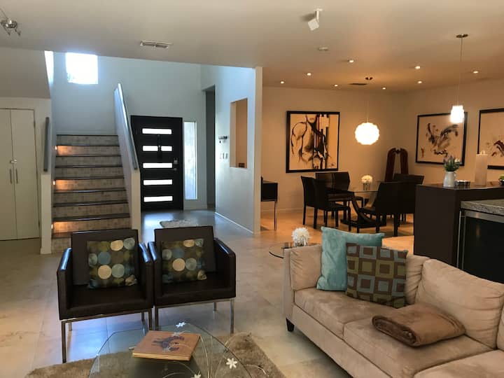 New, Contemporary Townhome ! - Brownsville, TX