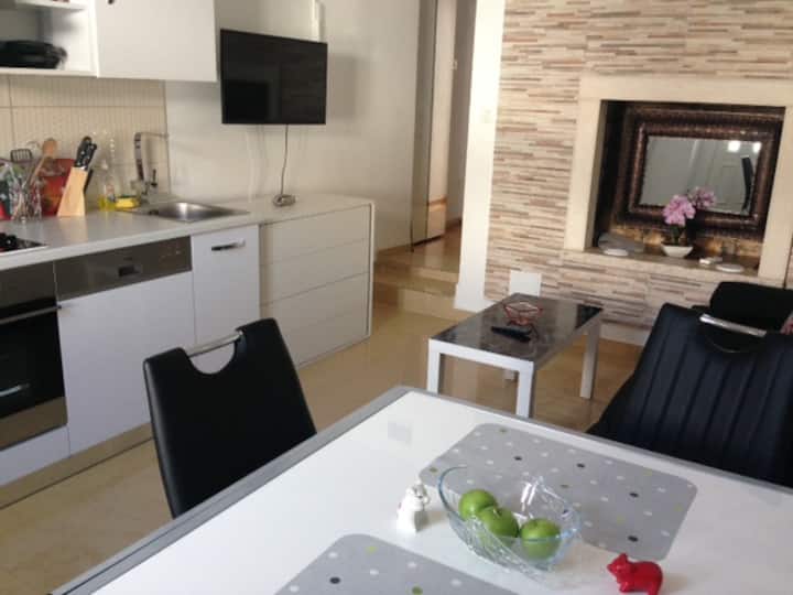 Apartment Eni **** - Pula