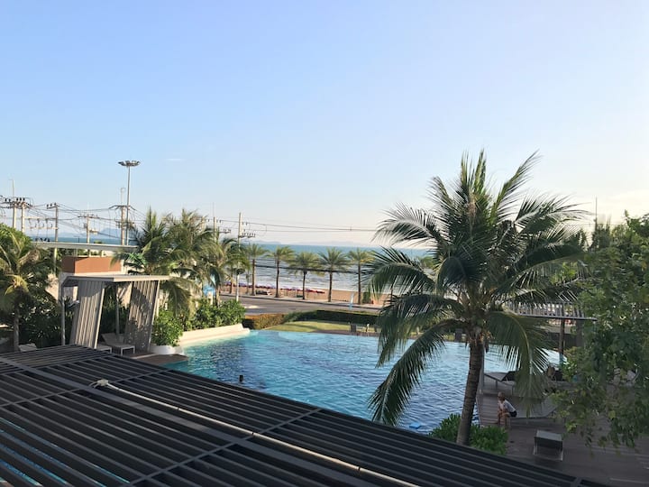 @ 2 Bedroom Beachfront Condo At Pattaya ❤️ - Pattaya City