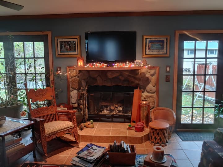 Coldwater Lake 
On Canal
3 Bedroom
7th Night Free - Rose Lake, Coldwater