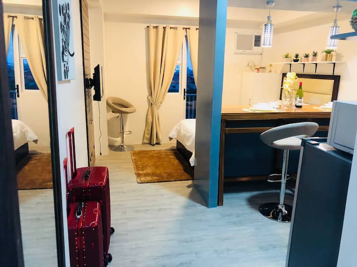 Amaia Cozy Condo W/ Balcony In Bacolod City - Bacolod