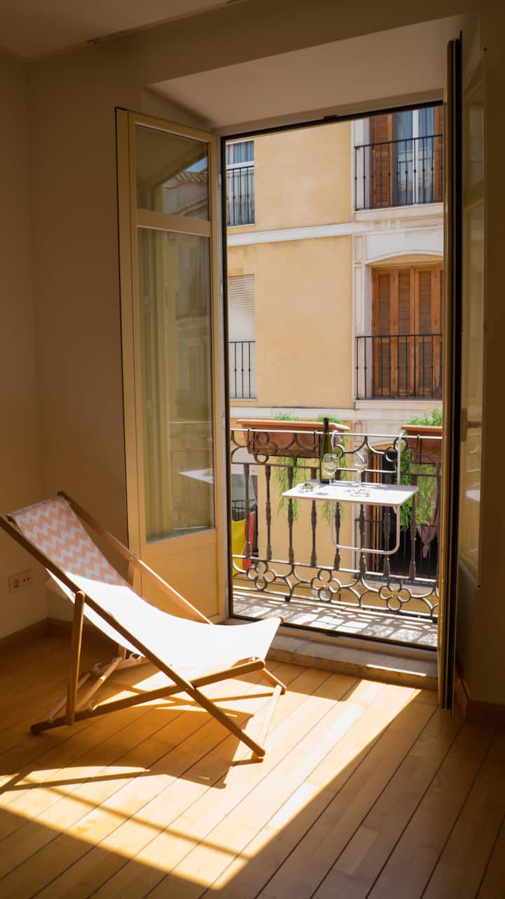 Gran Apartamento Con Terraza En Pleno Centro - Málaga